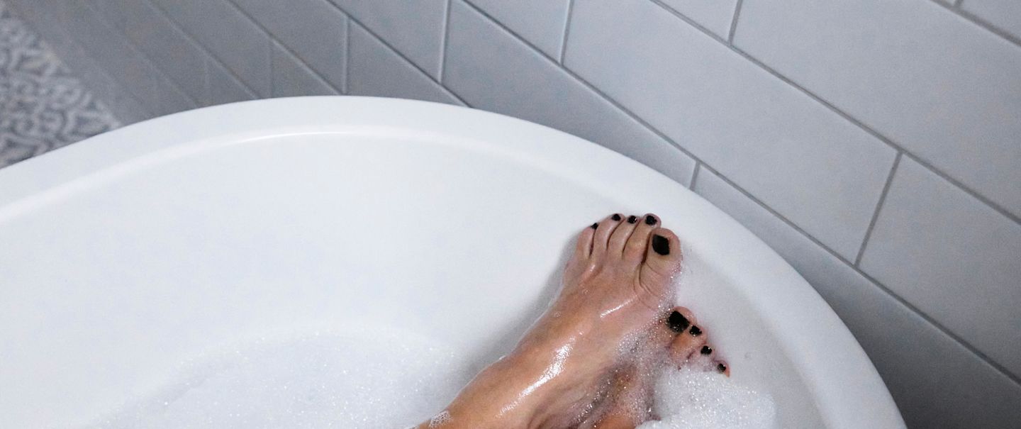 Förhårdnader och liktornar – slipp besvären | Apotek Hjärtat